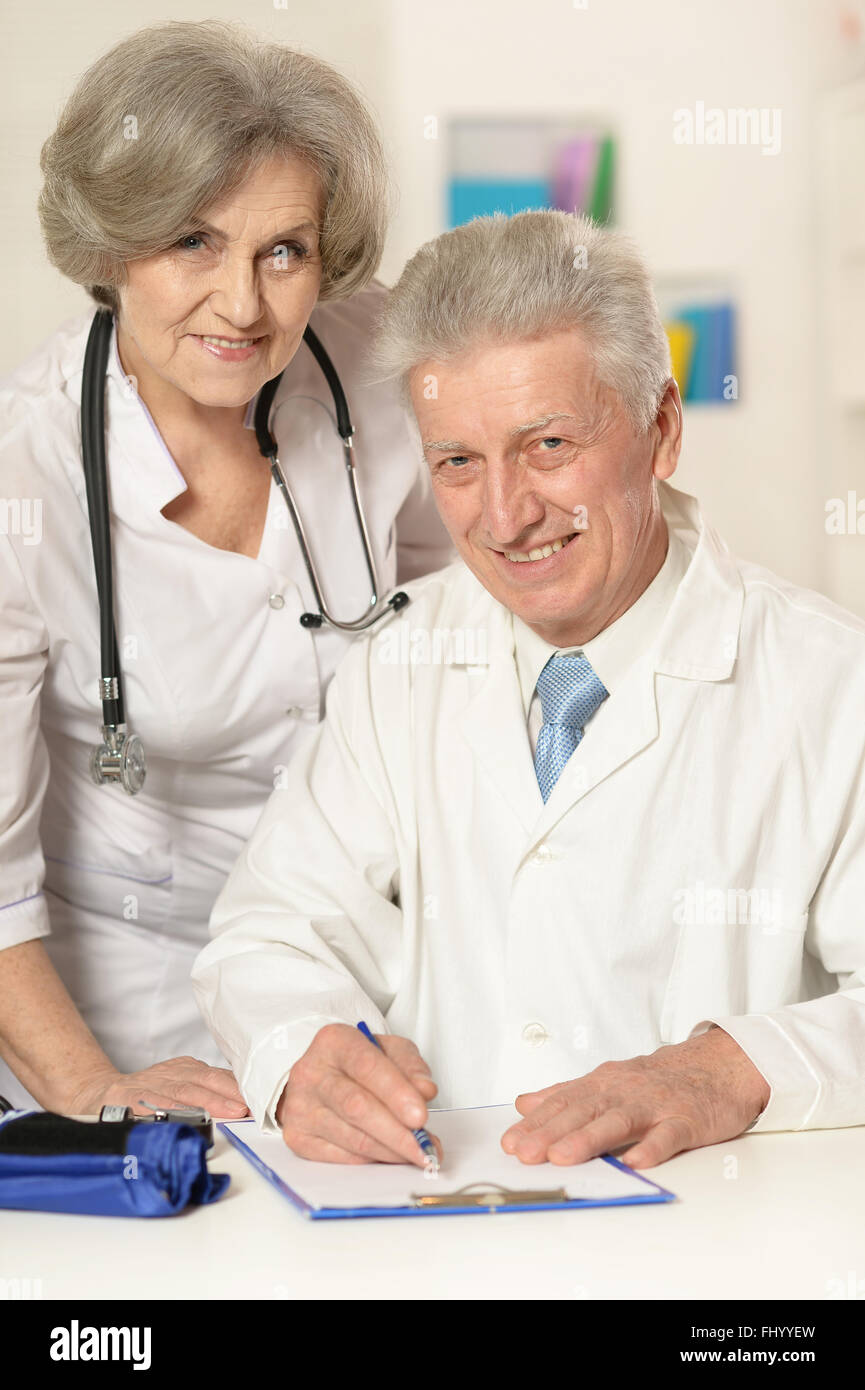 two senior doctors Stock Photo - Alamy