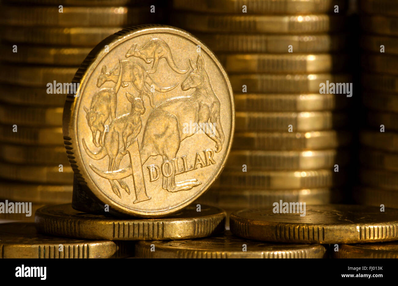 Australian one dollar coin hi-res stock photography and images - Alamy