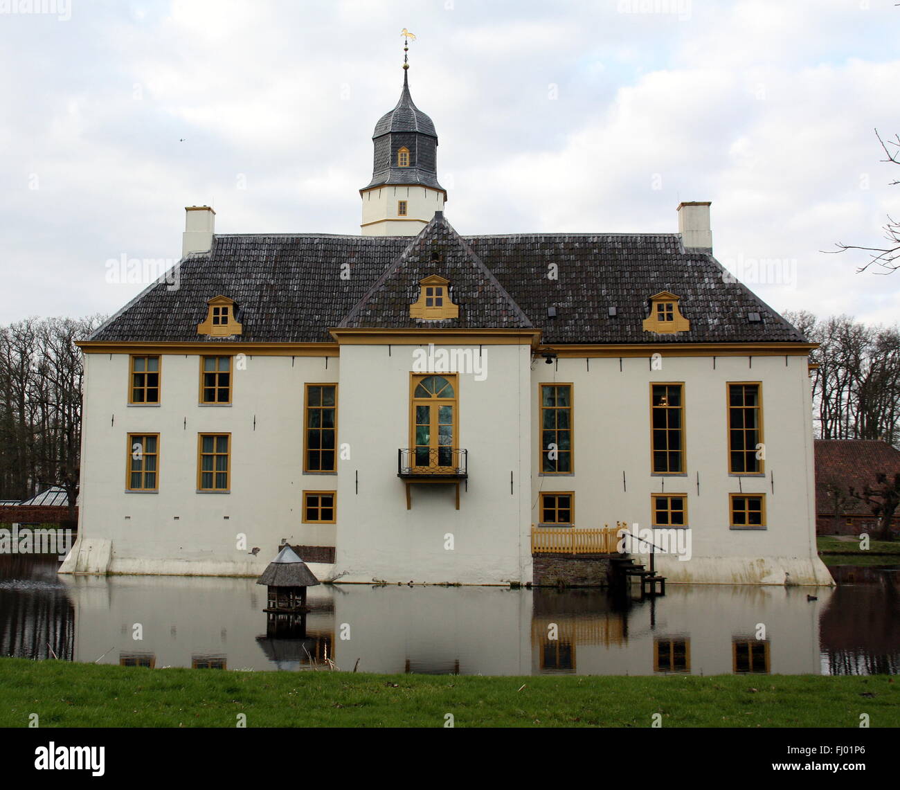 Medieval estate hi-res stock photography and images - Alamy