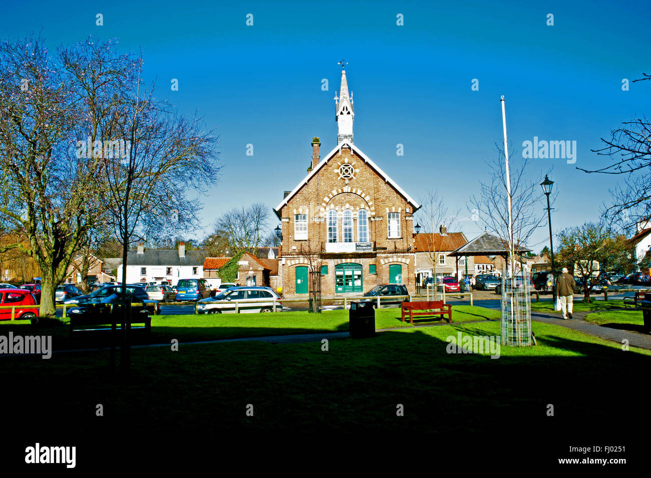 Market Square, and Town hall, Easingwold, Yorkshire Stock Photo - Alamy