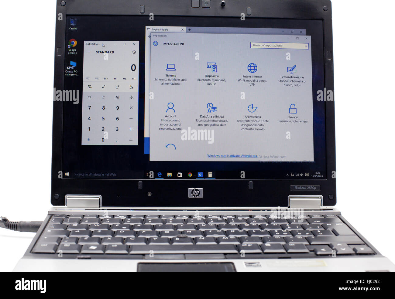 Windows 10 hi-res stock photography and images - Alamy