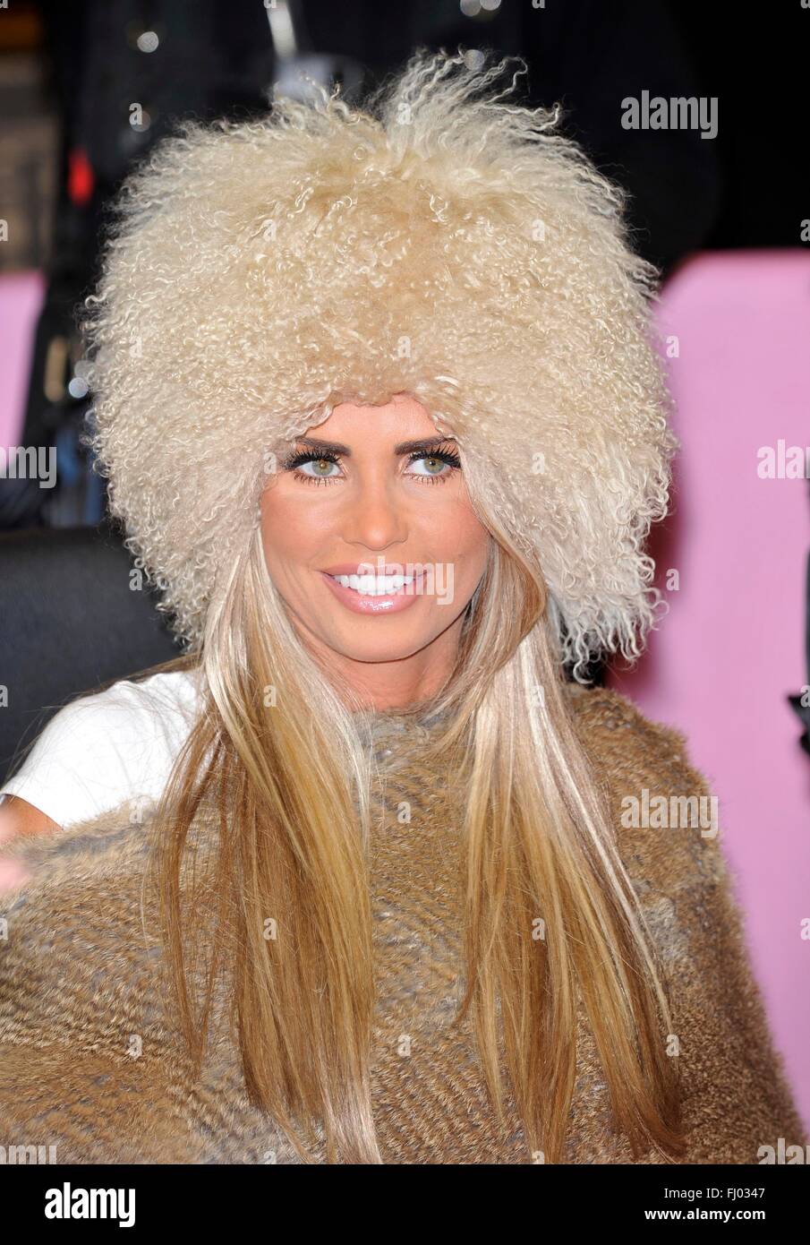 Katie Price, AKA Jordan signing copies of her latest autobiography, You ...