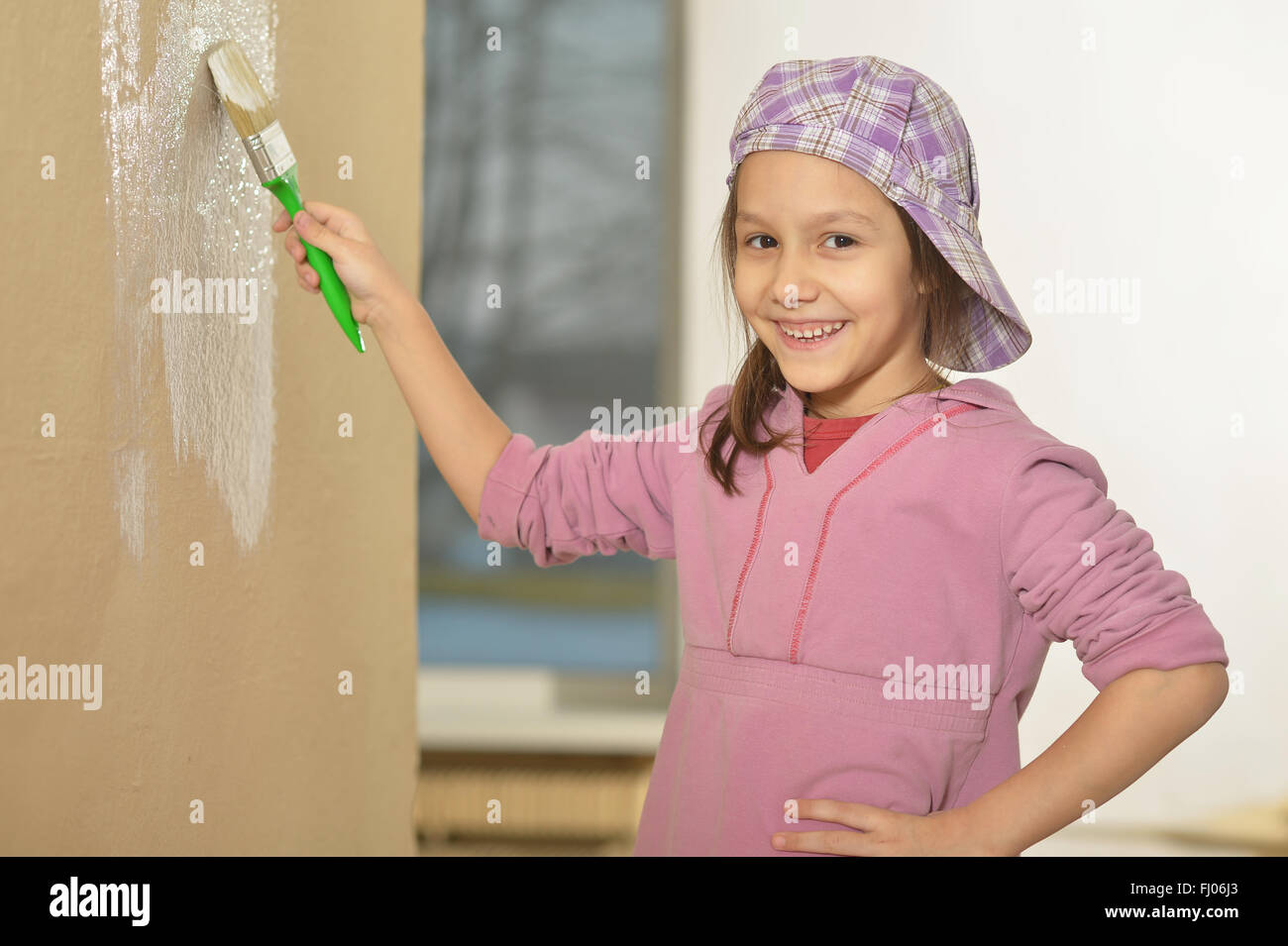 little girl doing repair at home Stock Photo - Alamy