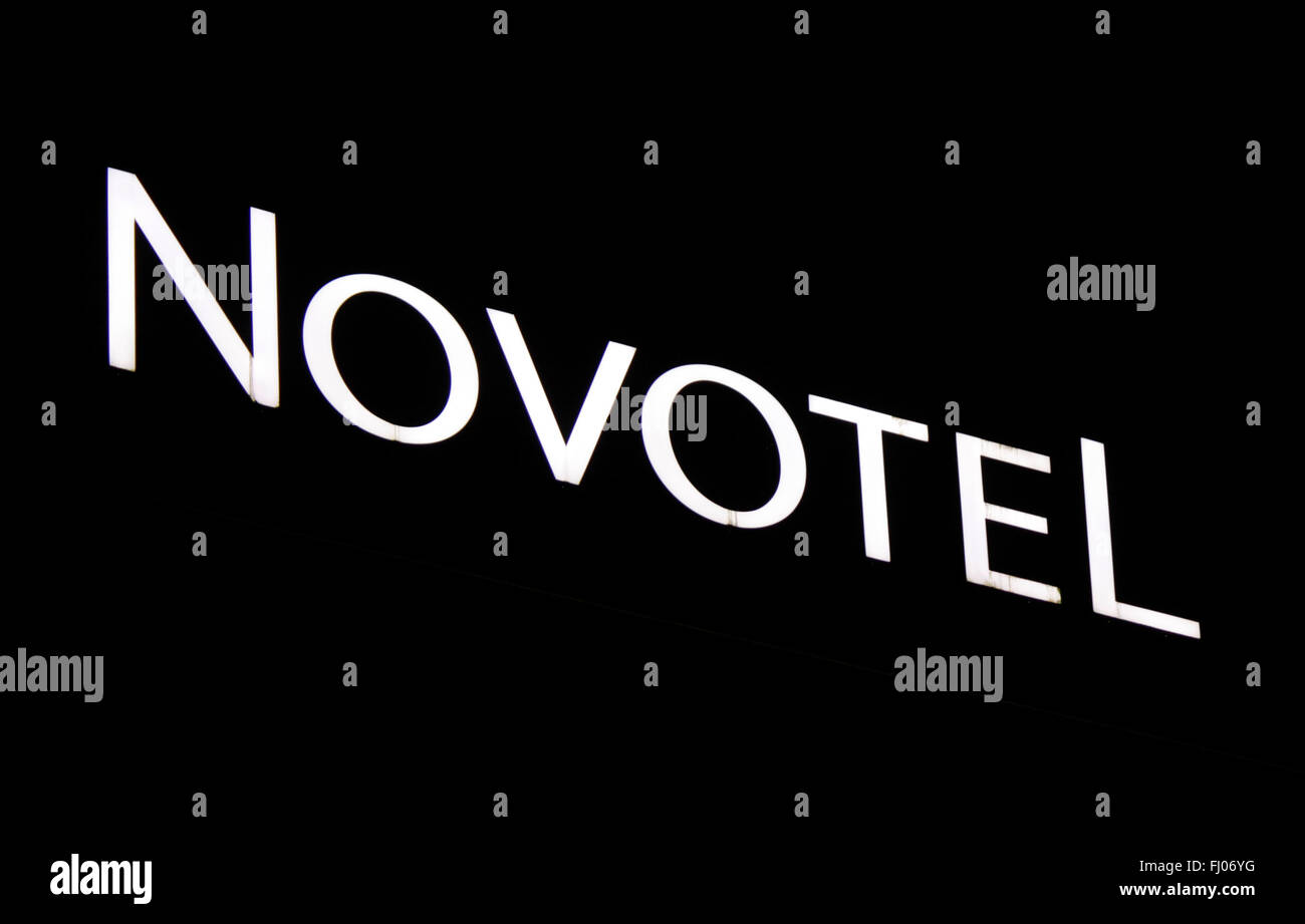 Novotel sign hi-res stock photography and images - Alamy