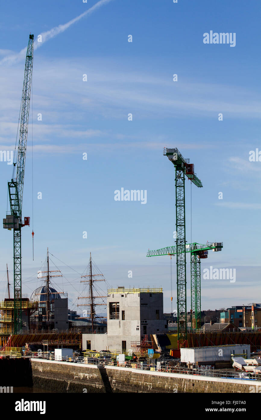 Dundee, Tayside, Scotland, UK, February 27th 2016: Dundee Waterfront ...