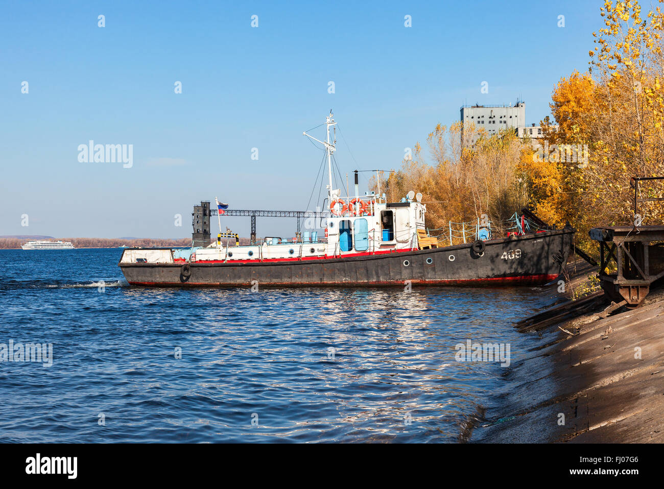 Vessel type "Yaroslavets" project RVN-376 on the river Volga in clear ...