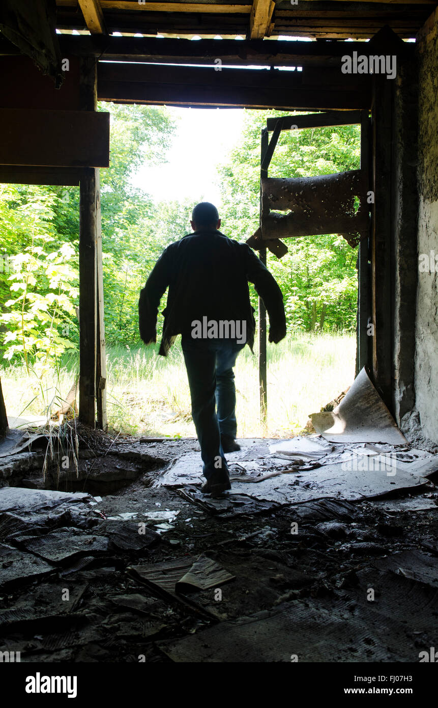 Running figure, dark hi-res stock photography and images - Alamy