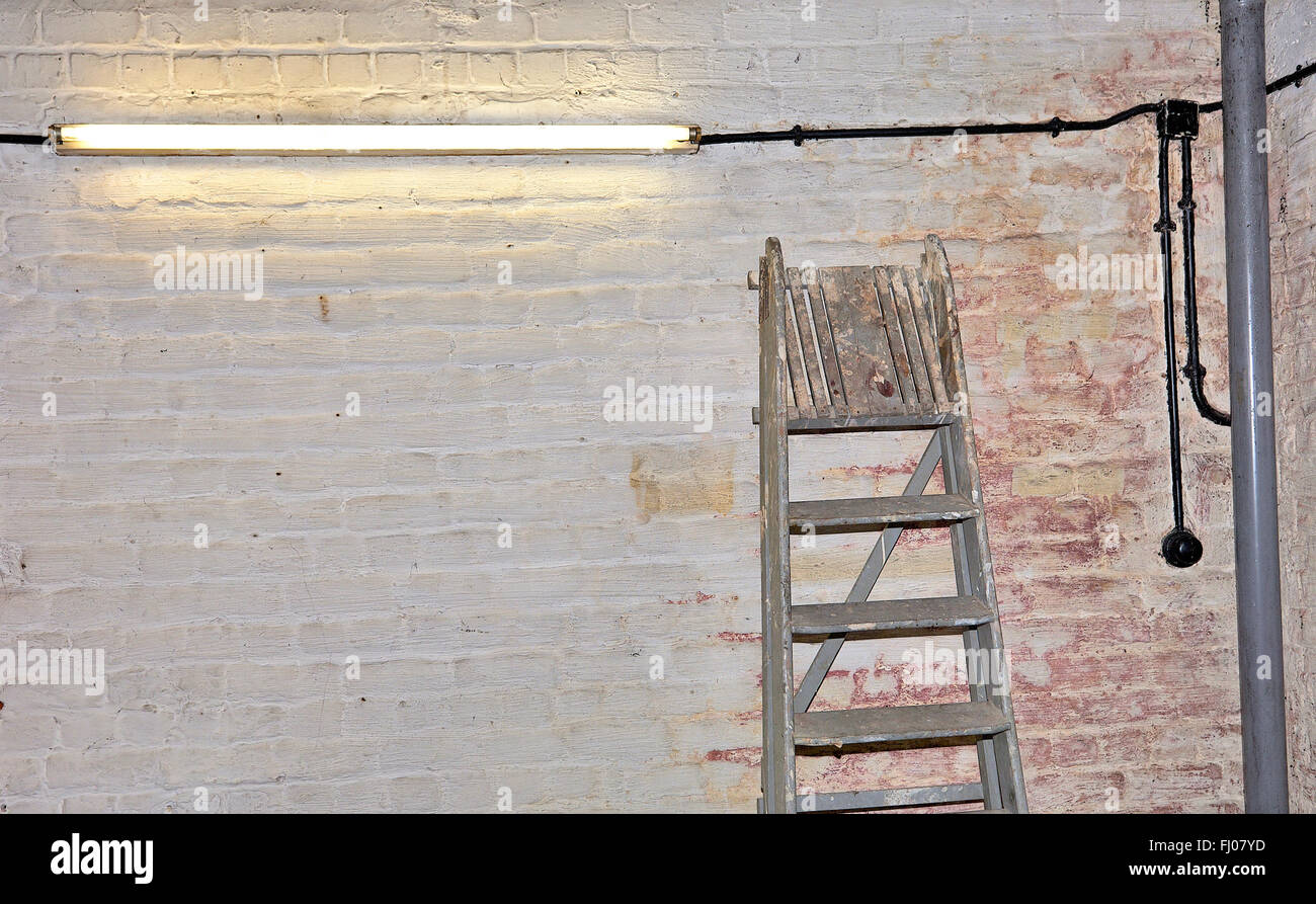 Damp interior wall hi-res stock photography and images - Alamy