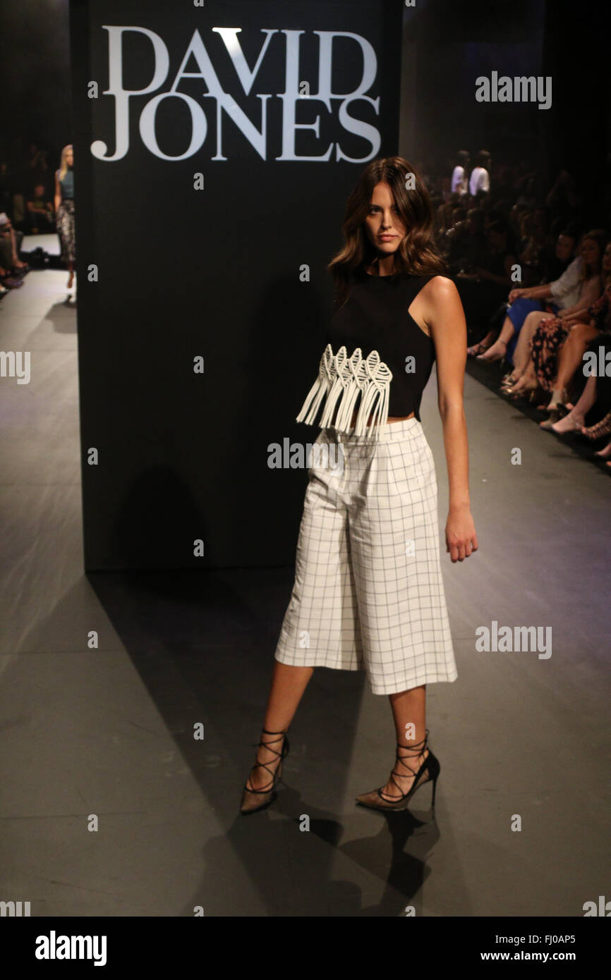 Tibi runway 2016 hi-res stock photography and images - Alamy