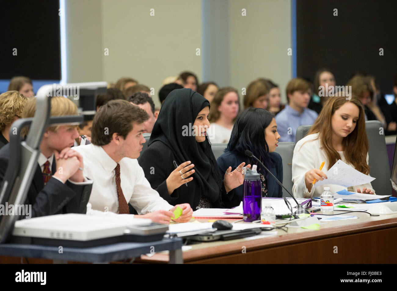 Teens participate in mock trial hi-res stock photography and images - Alamy