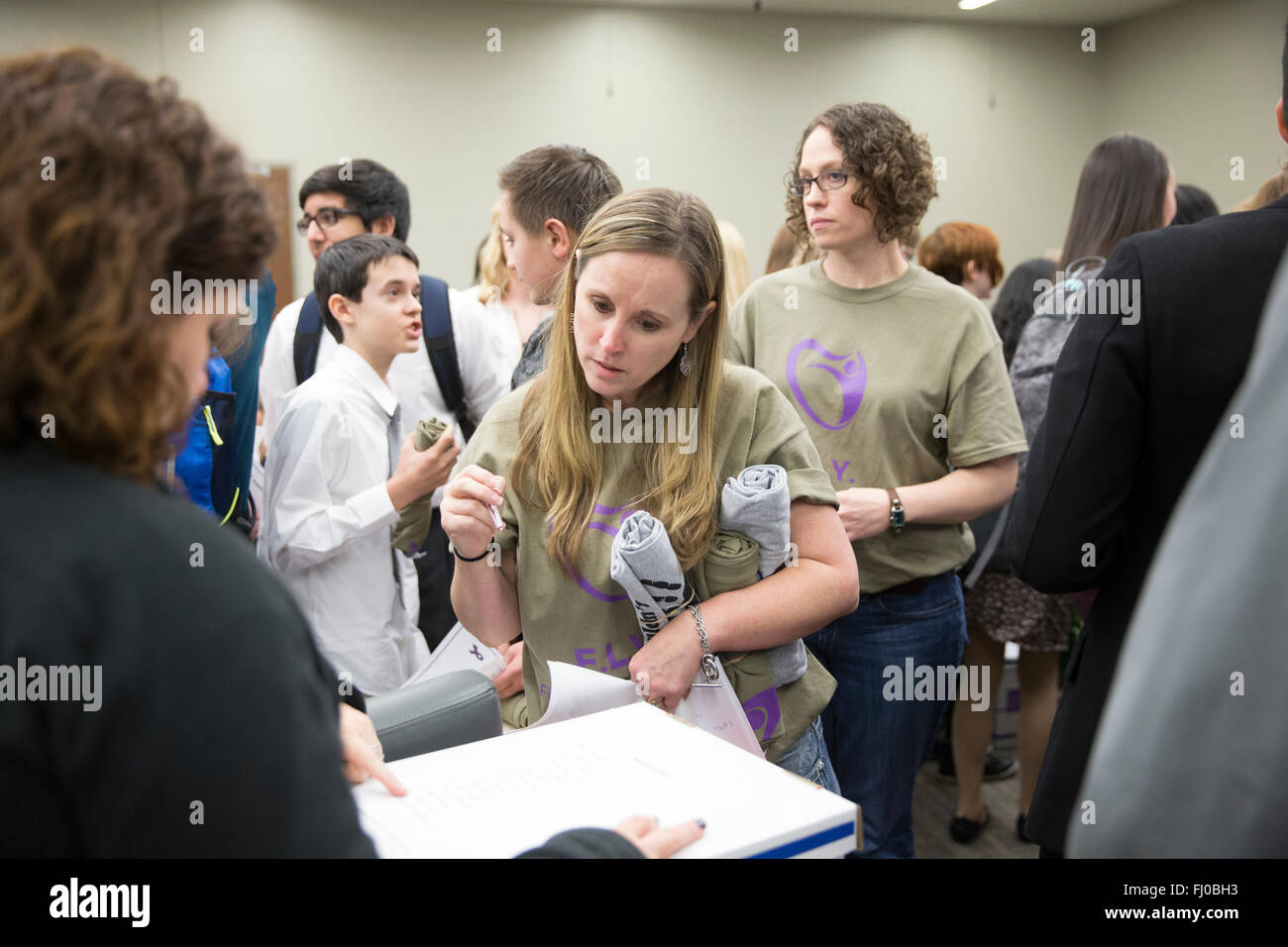 School check in hi-res stock photography and images - Alamy