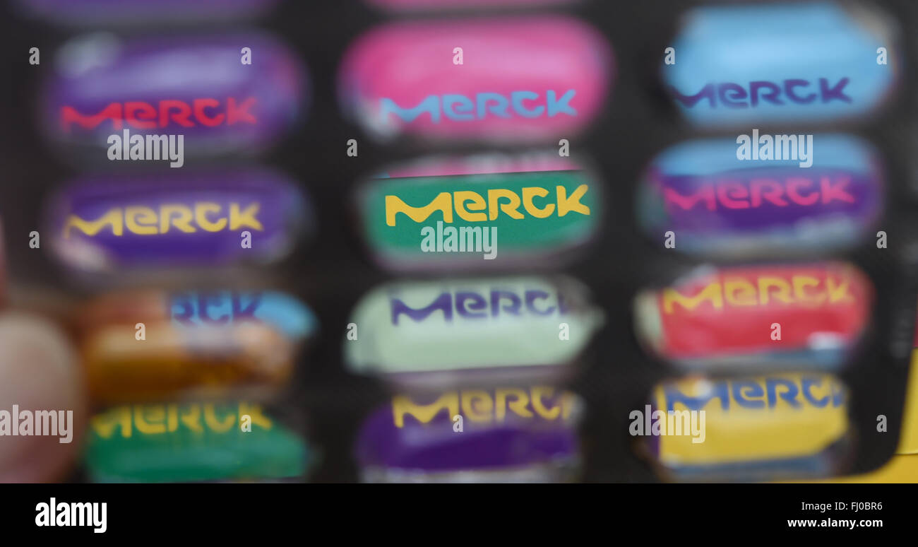 Chemical logos hi-res stock photography and images - Alamy