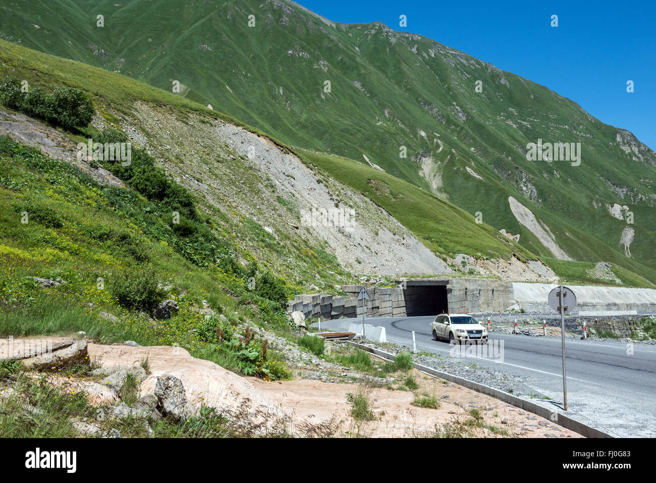 Travertine sedimentary rock hi-res stock photography and images - Alamy