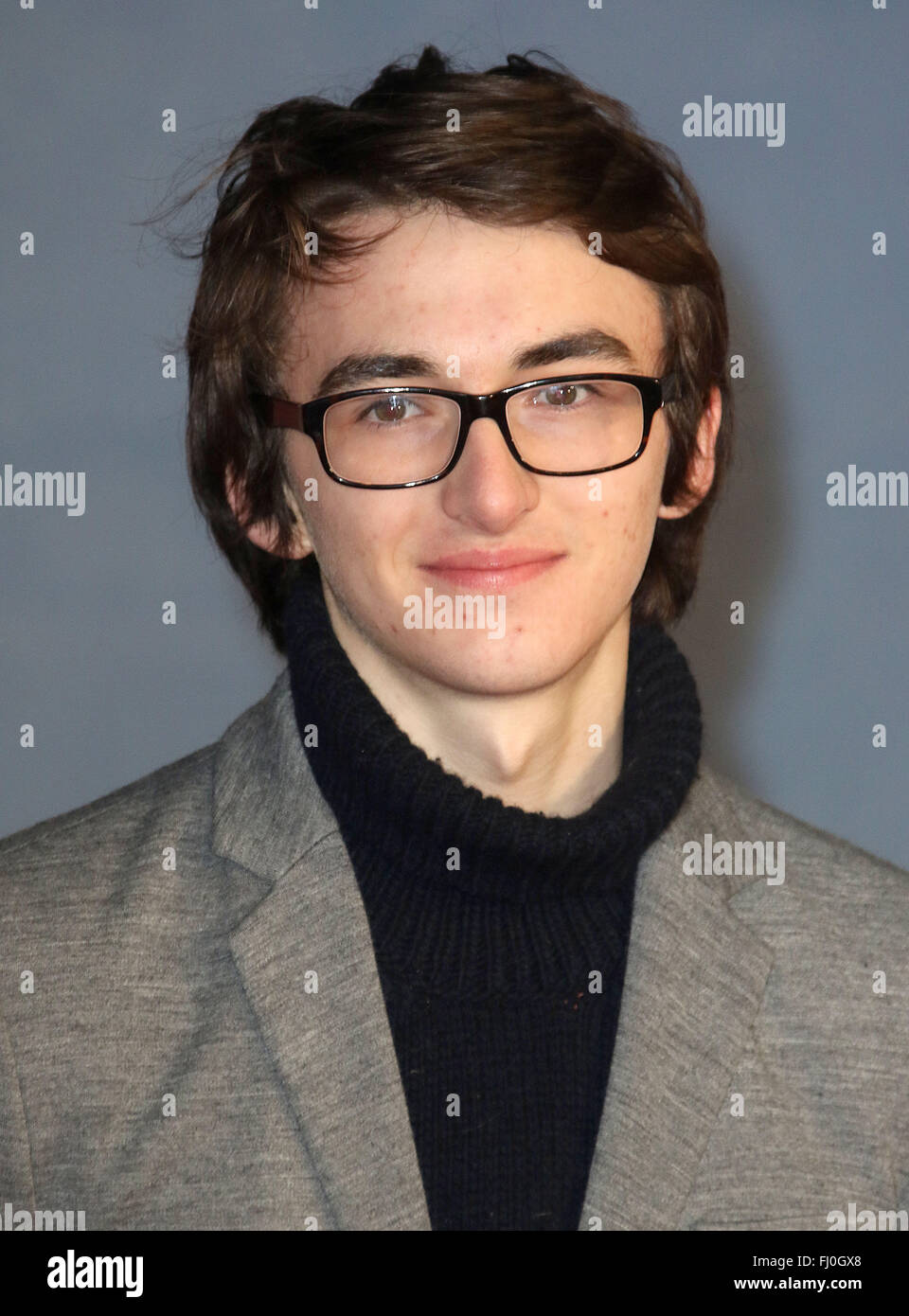 Barefoot Isaac Hempstead Wright