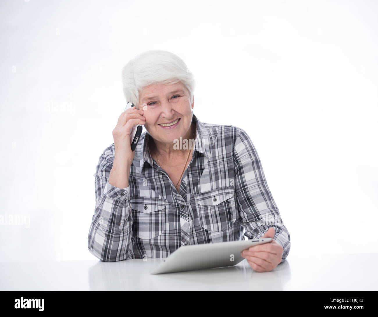 Elderly at work hi-res stock photography and images - Alamy