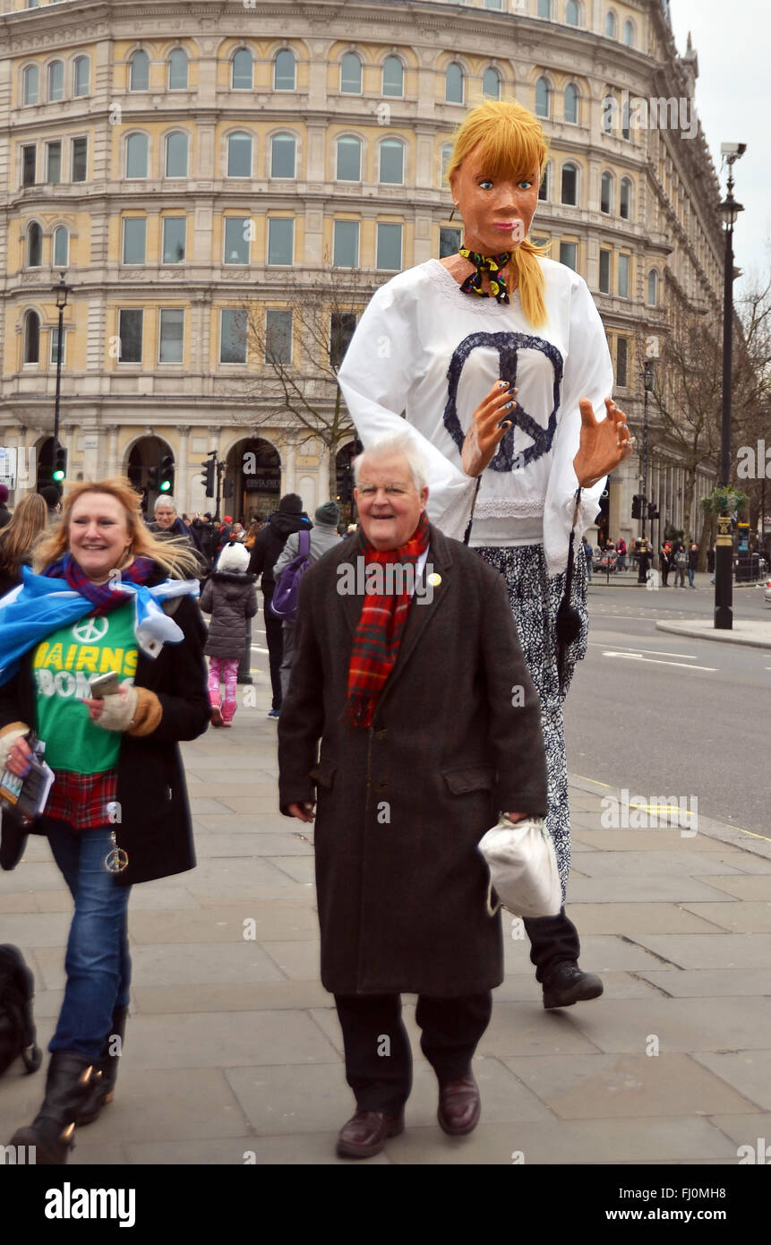 Caroline lucas selfie hi-res stock photography and images - Alamy