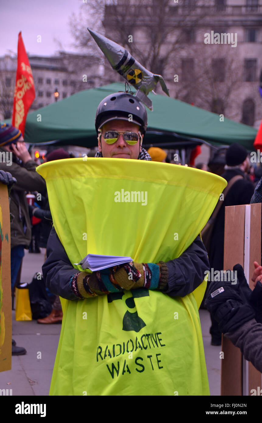 Cnd campaign for nuclear disarmament hi-res stock photography and ...