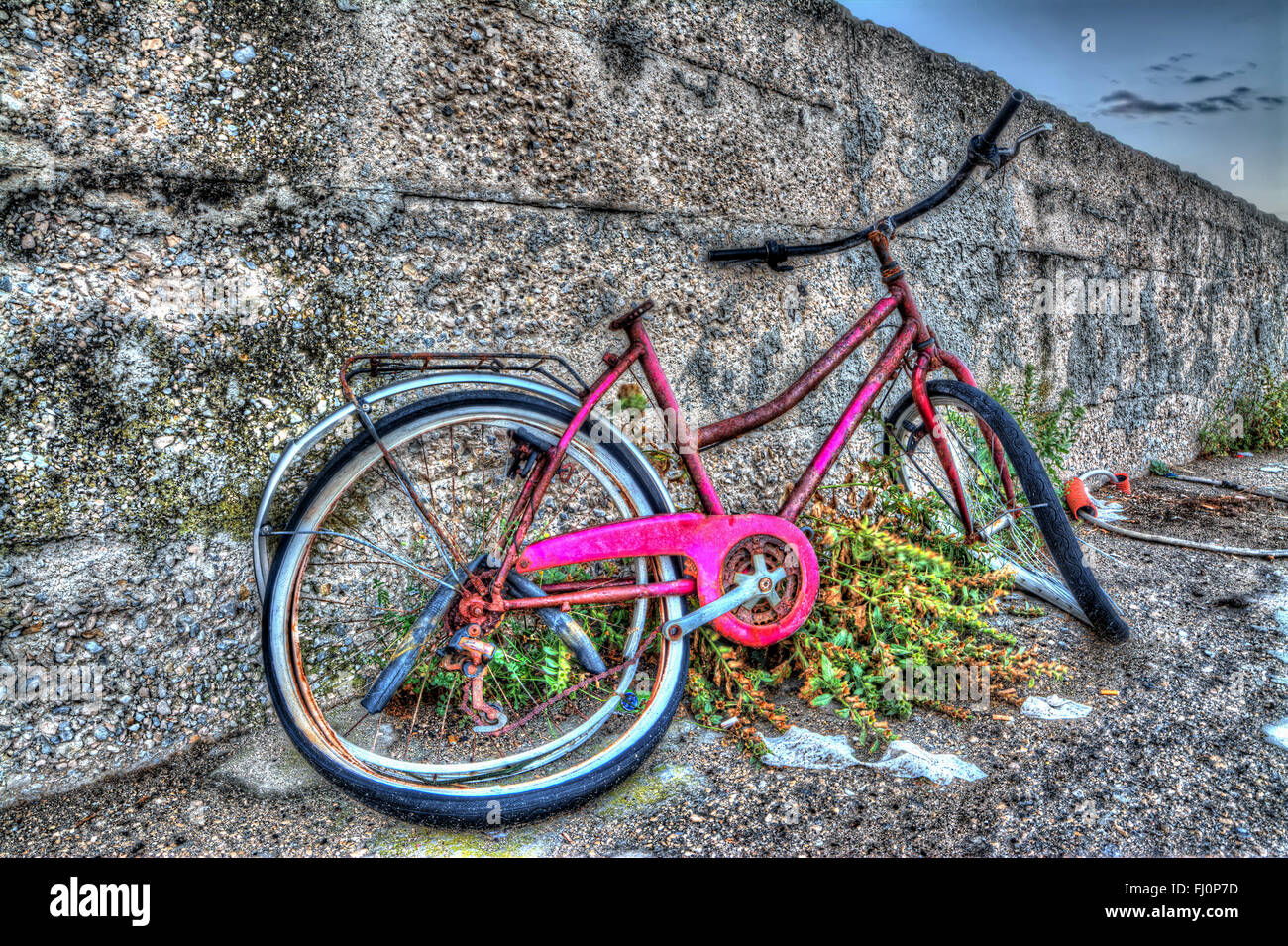 old bike against a wall Stock Photo - Alamy