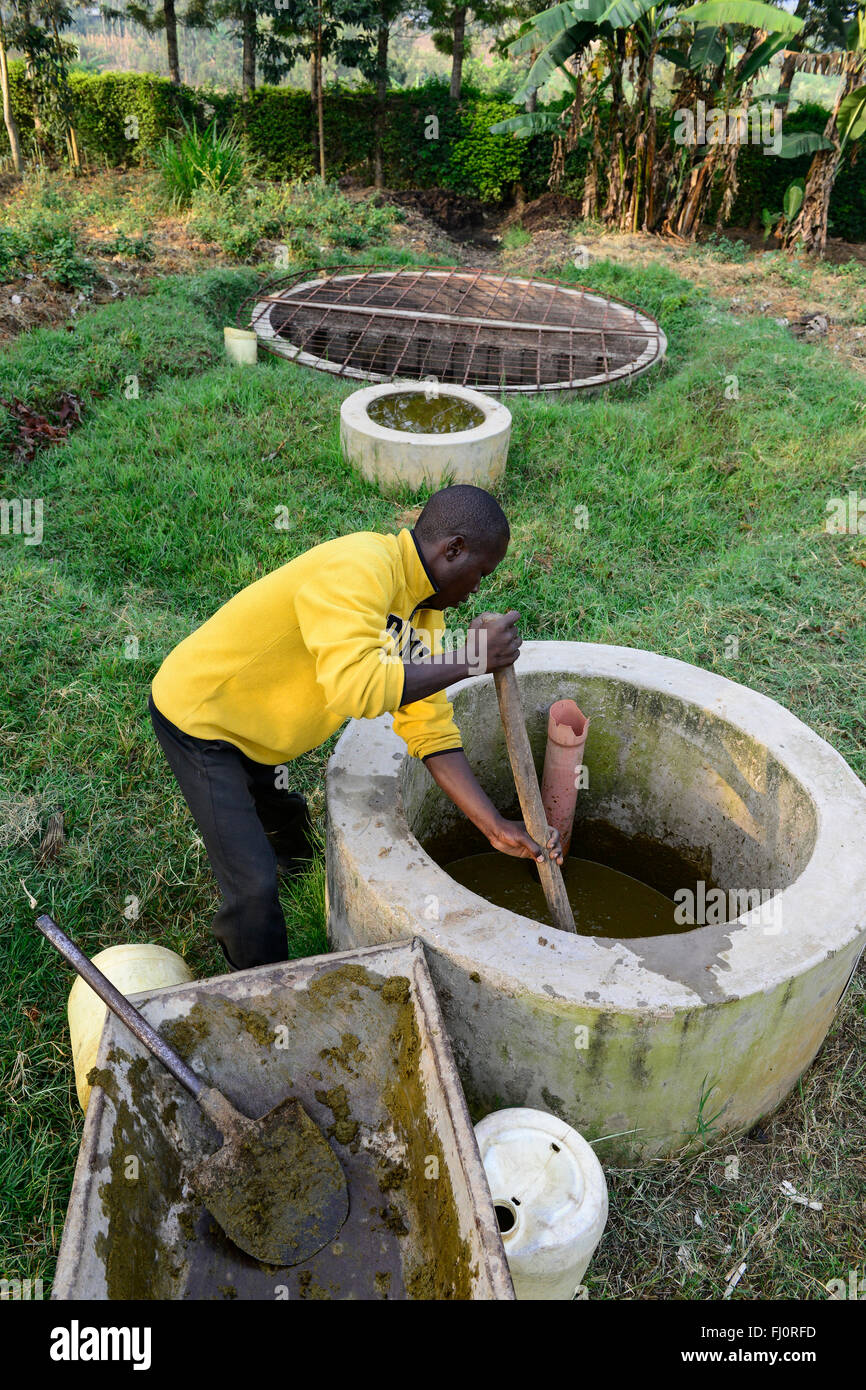 Biogas afrika hi-res stock photography and images - Alamy