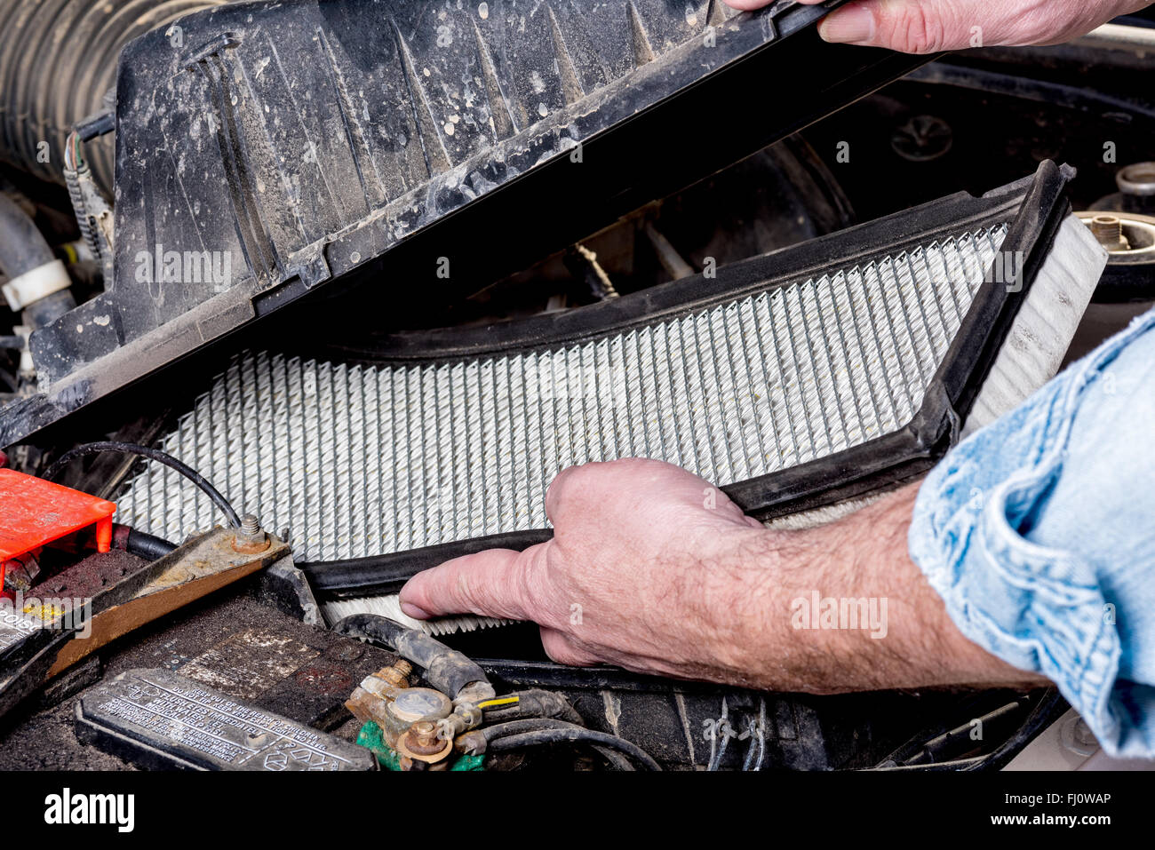 Air filter hi-res stock photography and images - Alamy