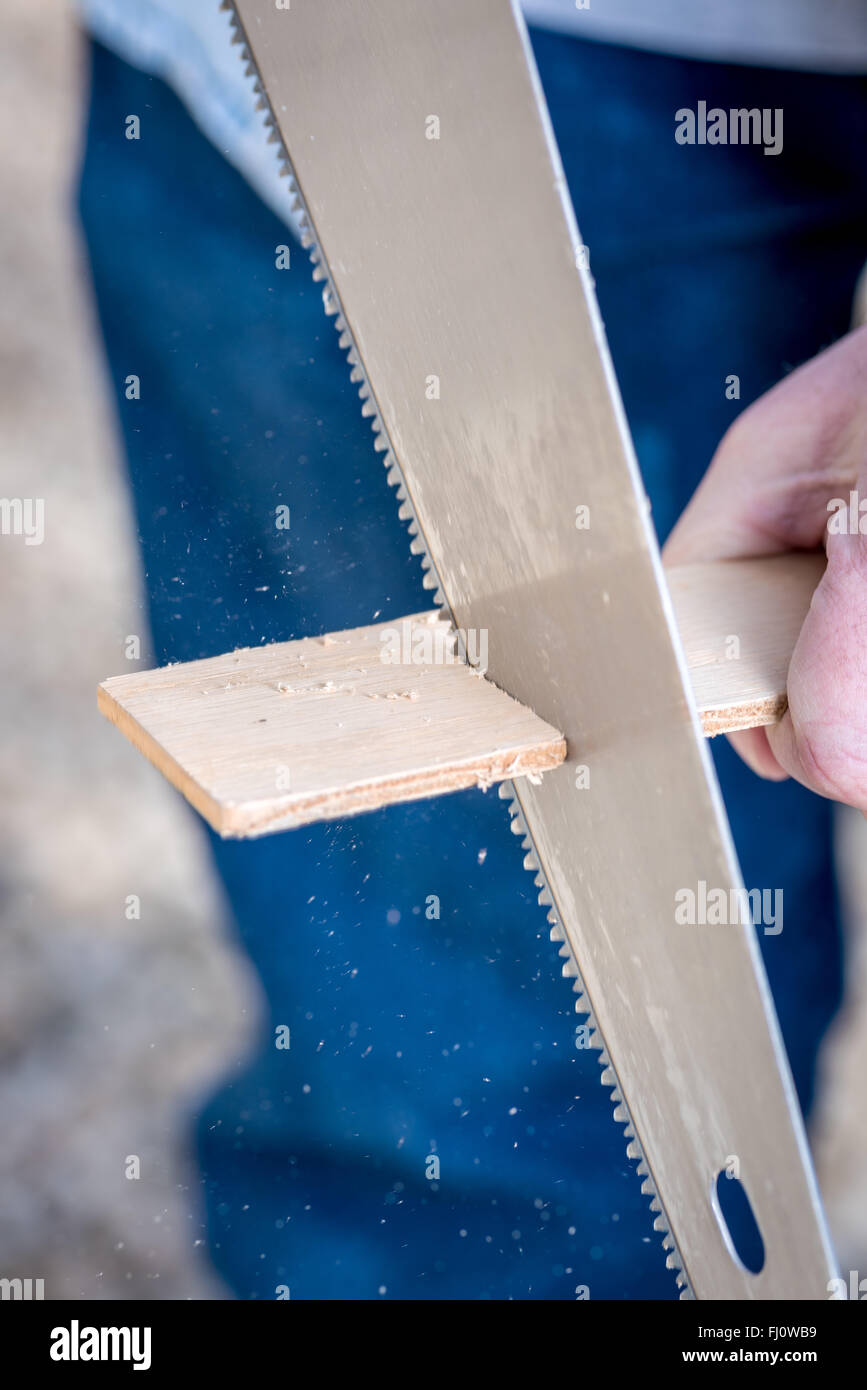 Saw wood hi-res stock photography and images - Alamy