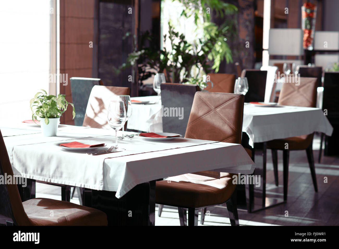 Nice restaurant tables hi-res stock photography and images - Alamy