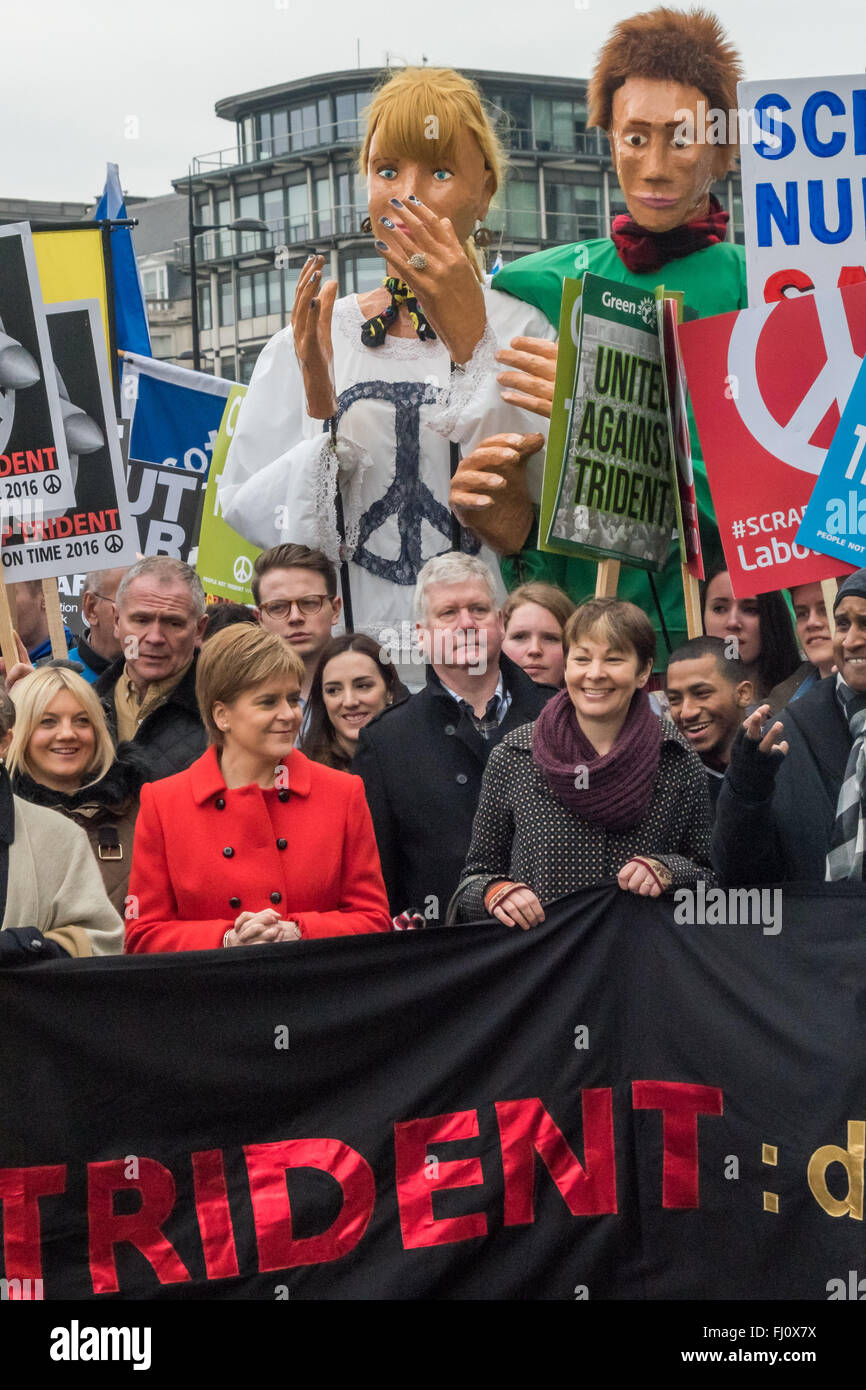 Snp posters hi-res stock photography and images - Alamy