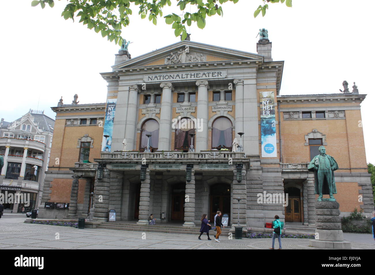 Statue National Theatre Oslo High Resolution Stock Photography and ...