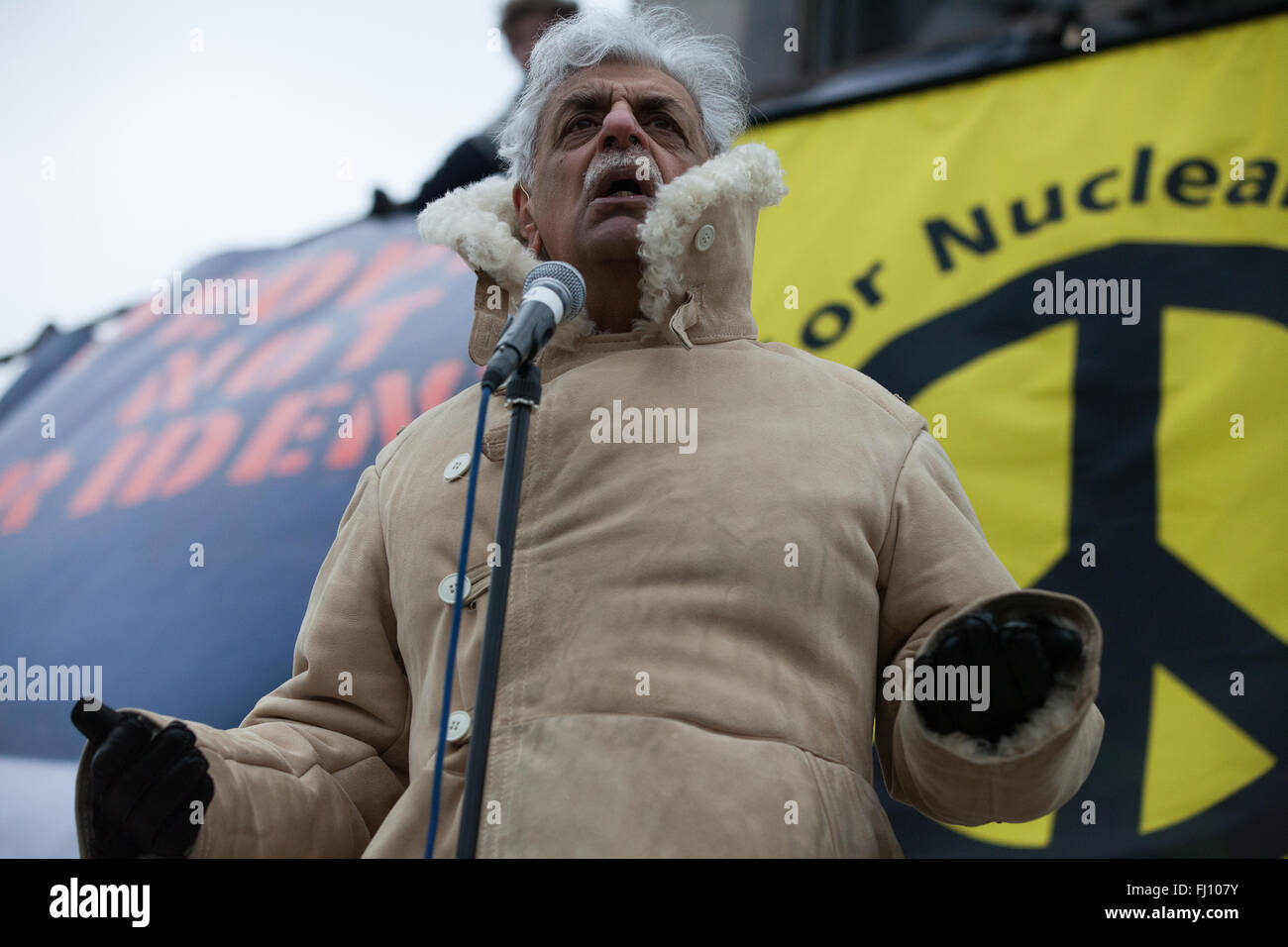 Tariq ali hi-res stock photography and images - Alamy