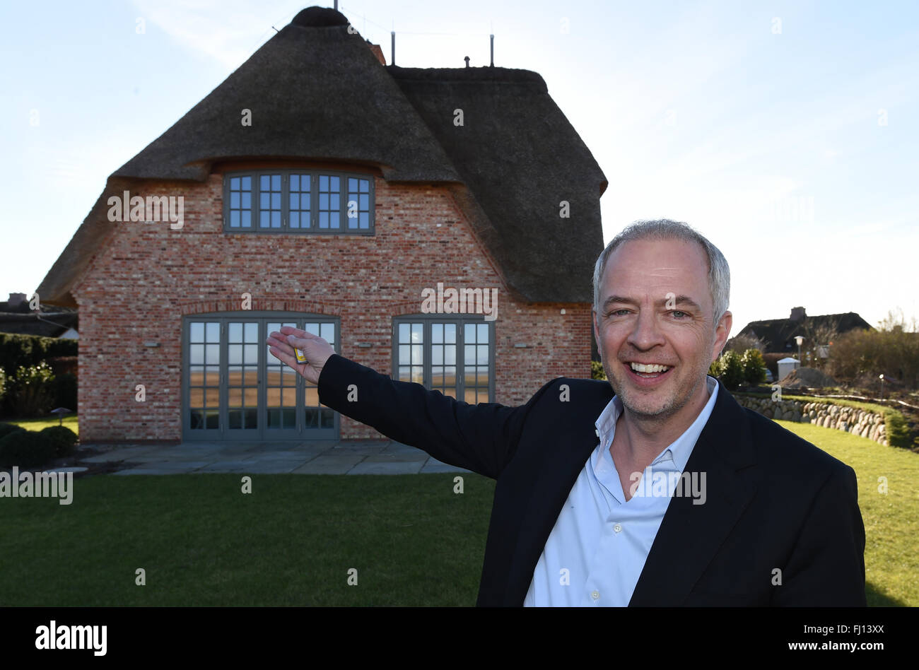 Agent peters hi-res stock photography and images - Alamy