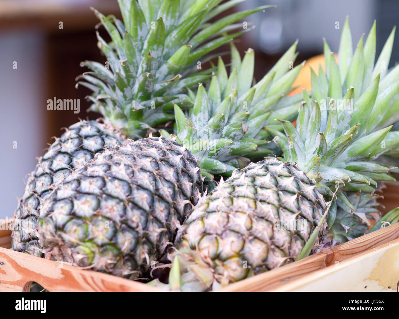 Shelf pineapples hi-res stock photography and images - Alamy