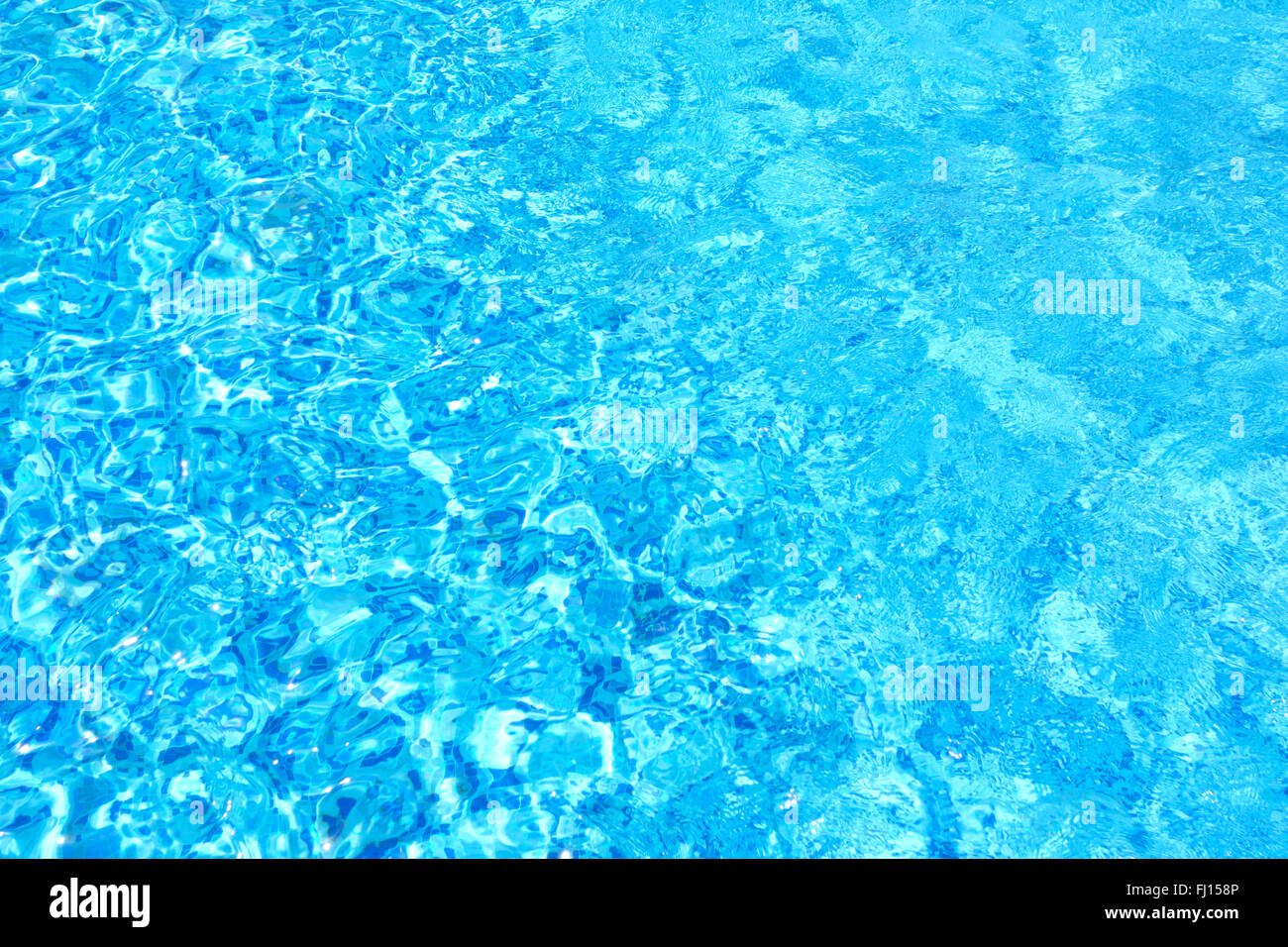 Pool water texture hi-res stock photography and images - Alamy
