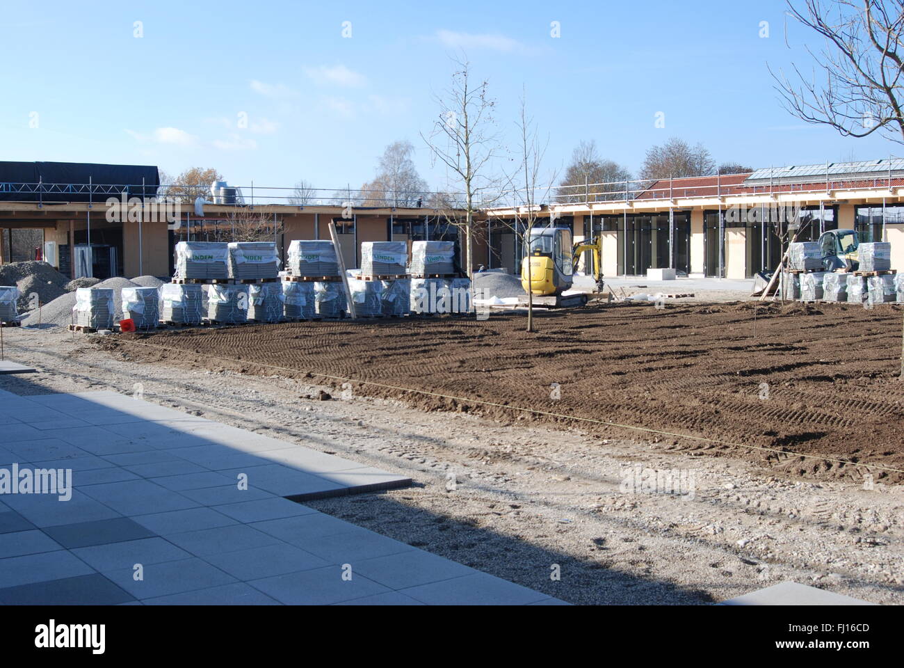 School construction hi-res stock photography and images - Alamy