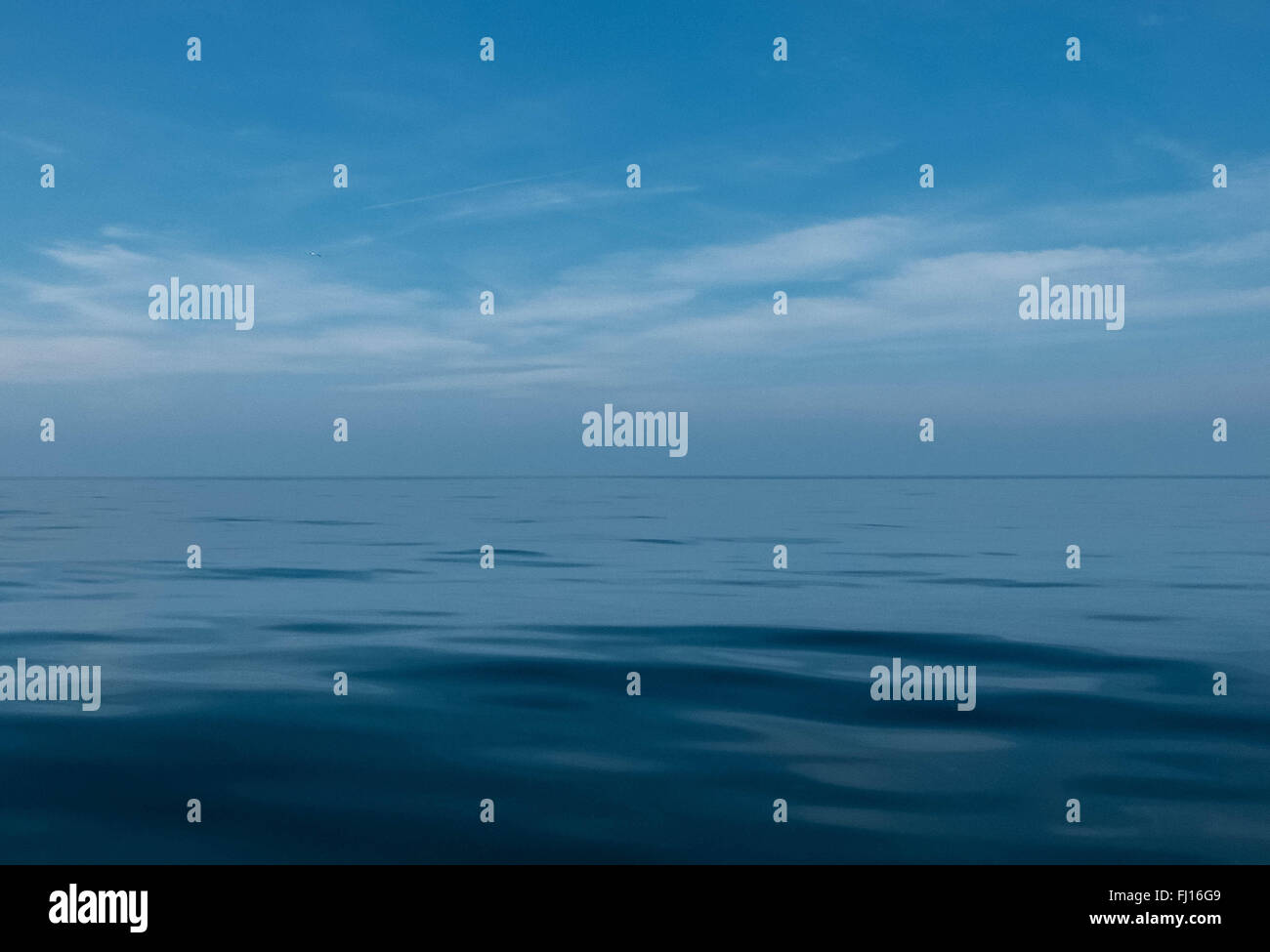 Calm sea blue hi-res stock photography and images - Alamy