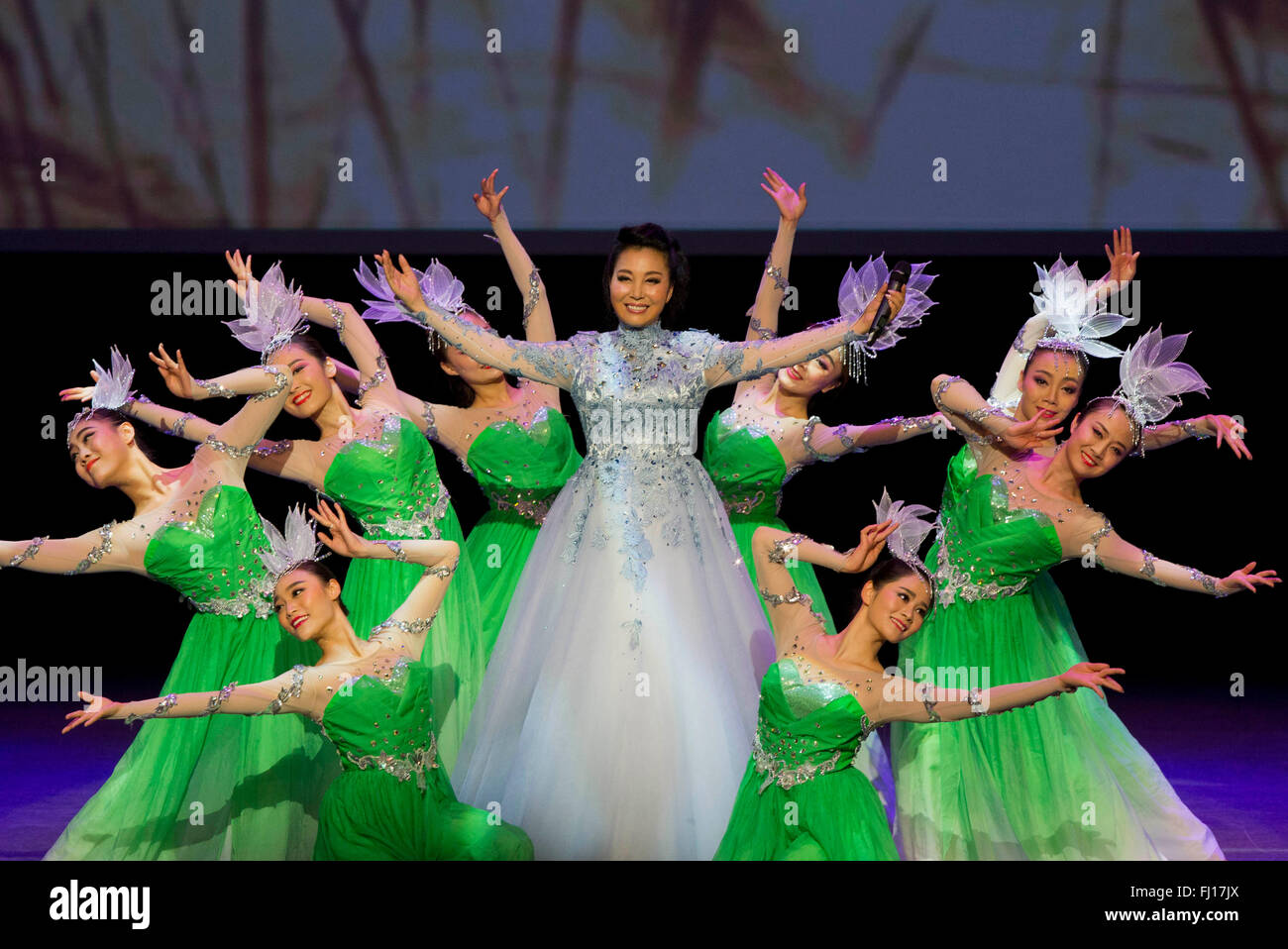 Reed catkins hi-res stock photography and images - Alamy