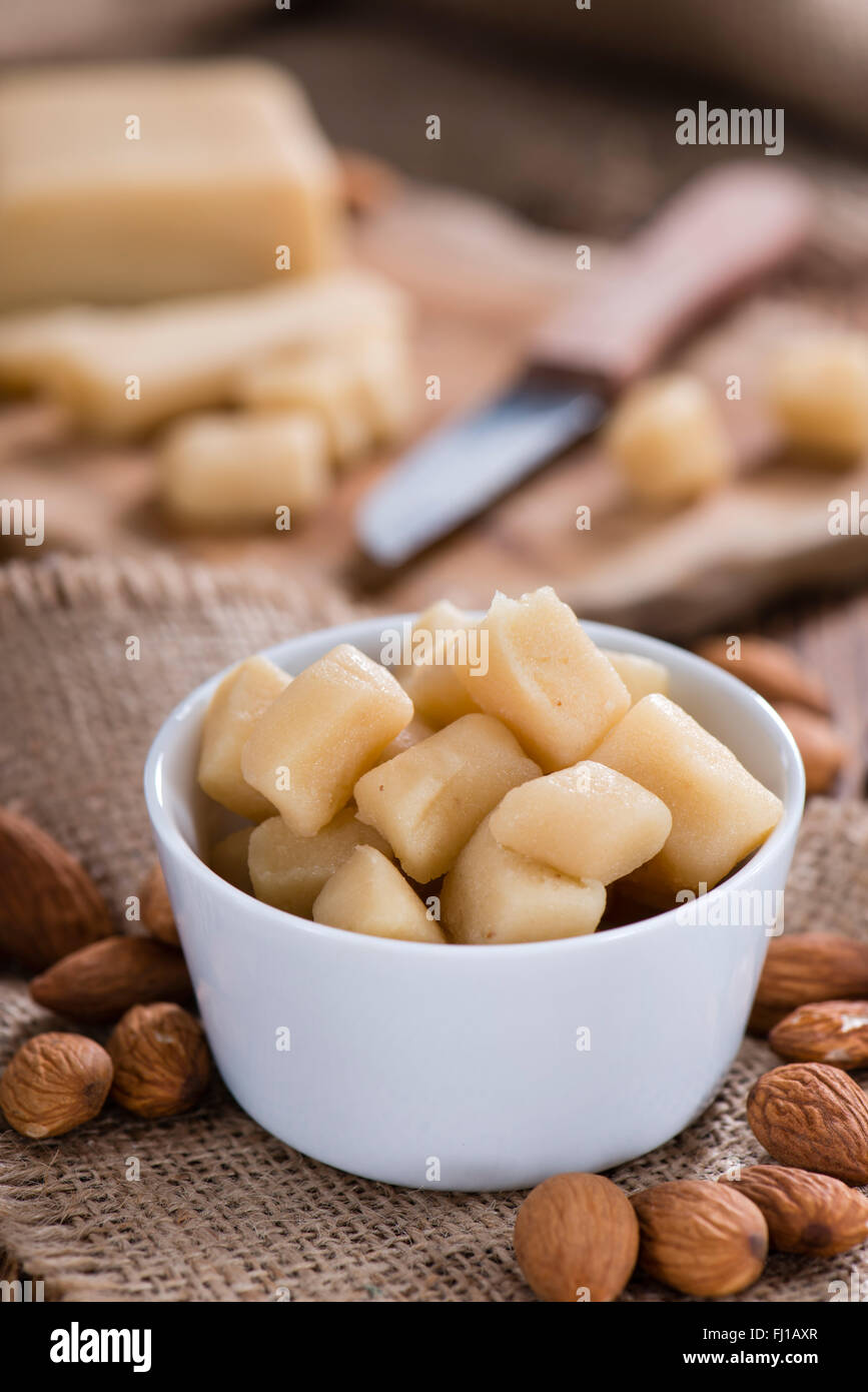 Marzipan hi-res stock photography and images - Alamy