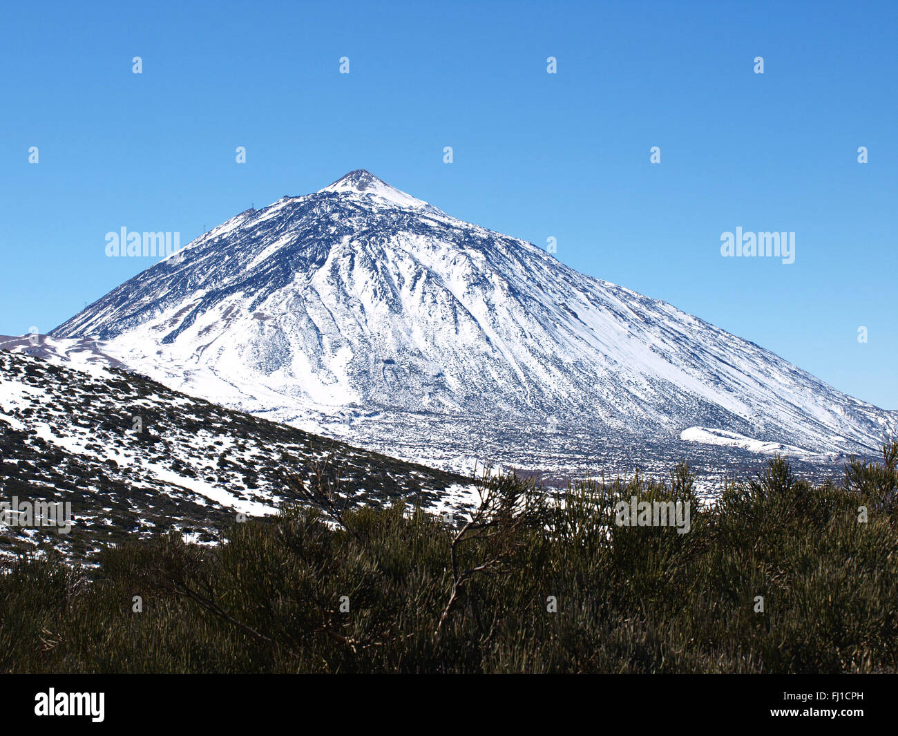 Snow on Mount Teide and in Teide National Park, Tenerife Stock Photo ...