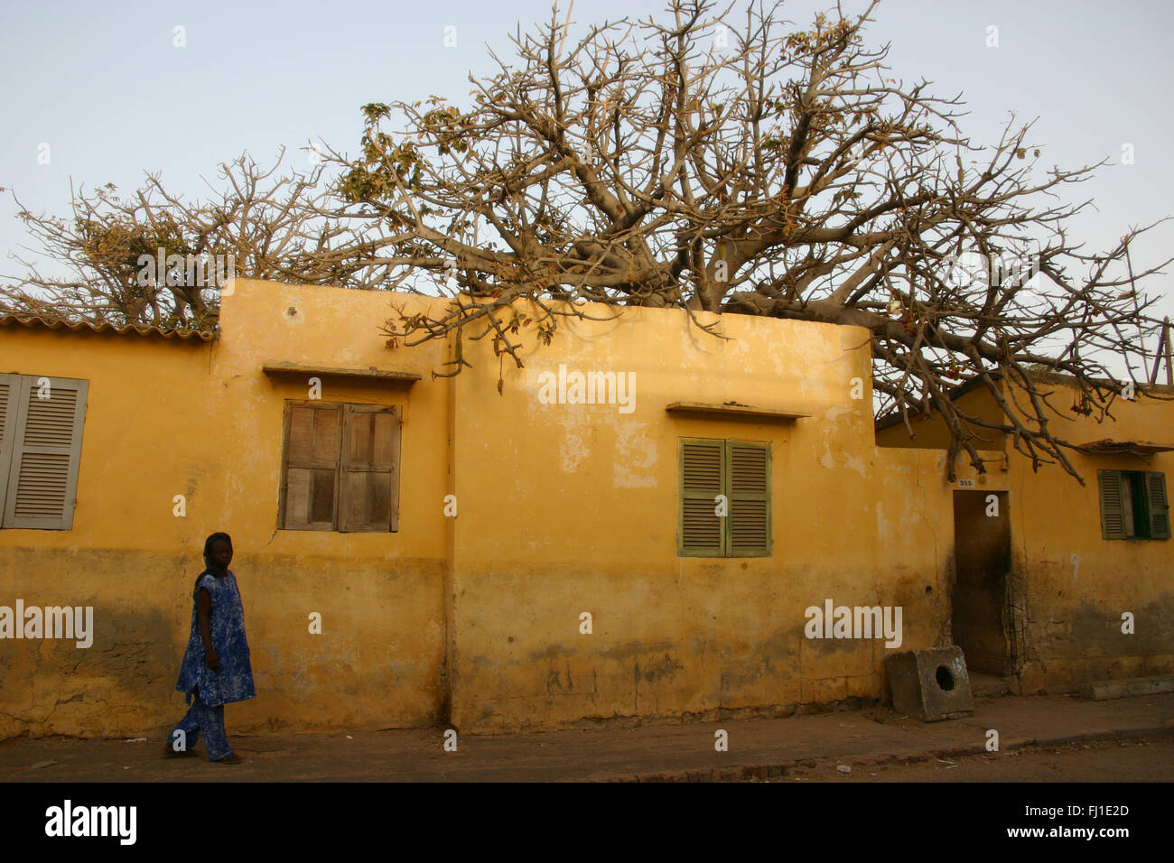 Senegal colonial architecture old hi-res stock photography and images ...