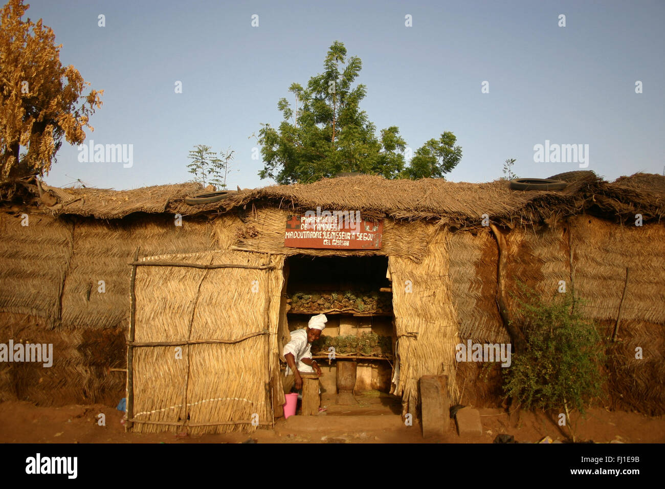 Africa traditional healer hi-res stock photography and images - Alamy