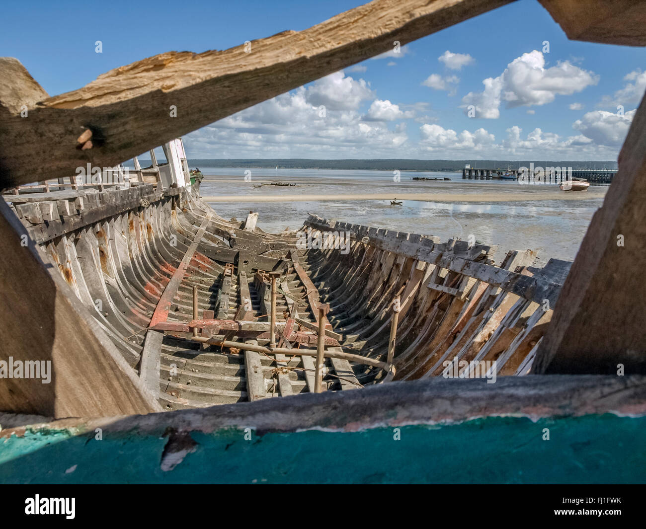 Inhambane Mozambique Dhow fishing construction Stock Photo - Alamy