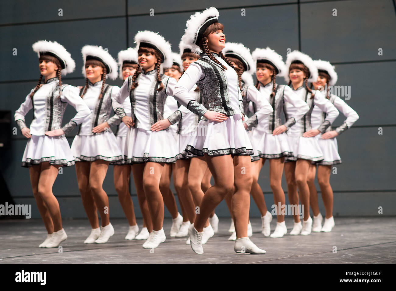Guard dancers from carnival society 'Schwerfe bliev Schwerfe' dance at ...