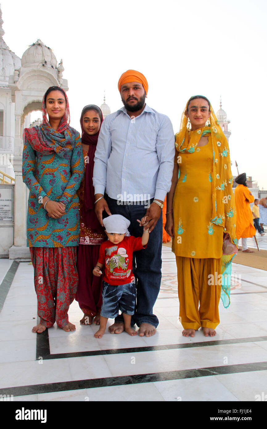 Punjabi family hi-res stock photography and images - Alamy