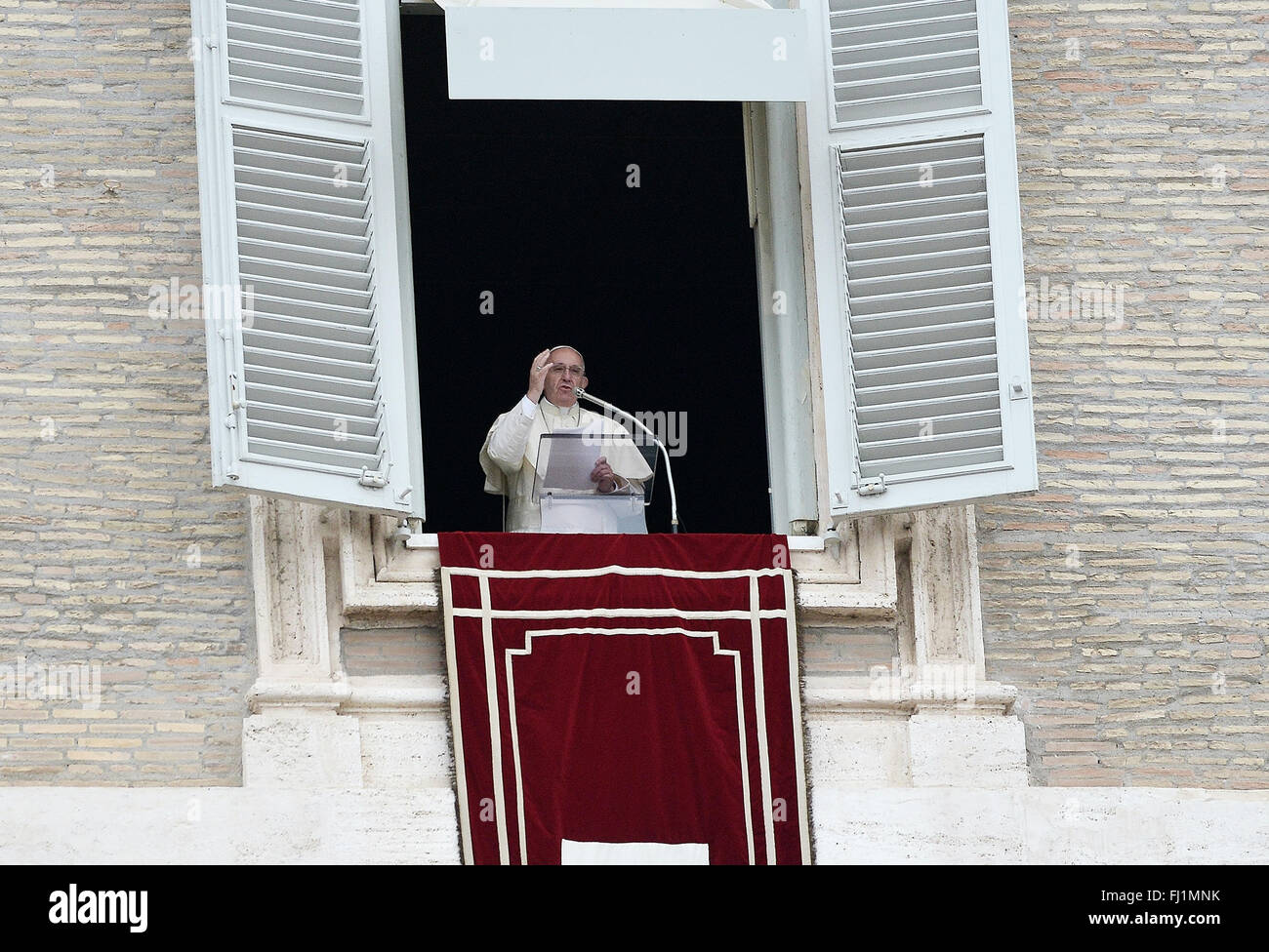Sunday angelus hi-res stock photography and images - Alamy