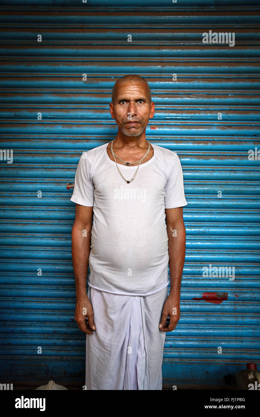 Portrait of old bengali men hi-res stock photography and images - Alamy