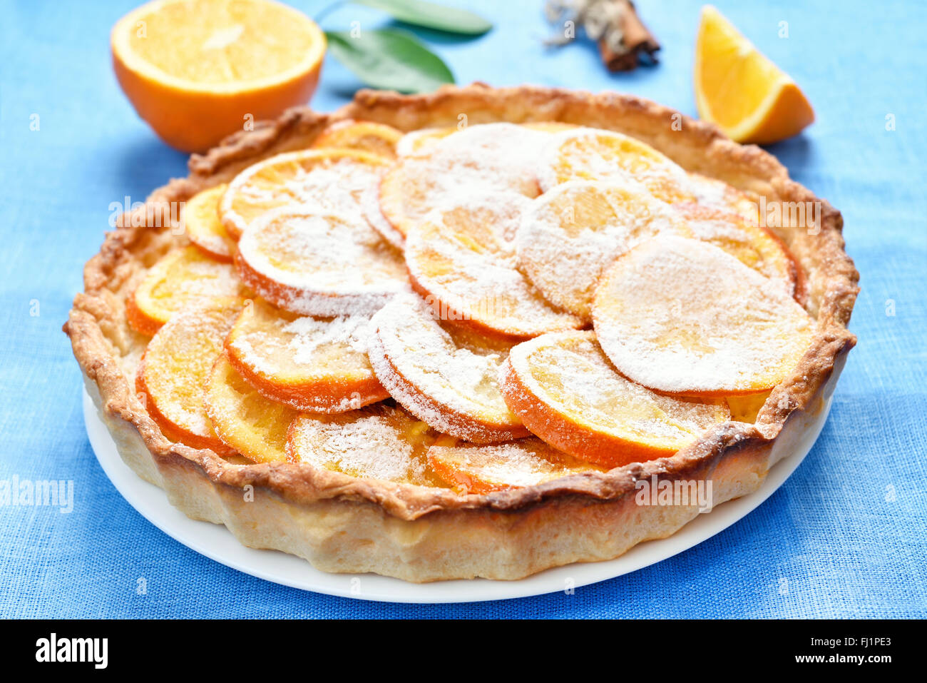 Orange pie with caramelized slices, close up view Stock Photo - Alamy