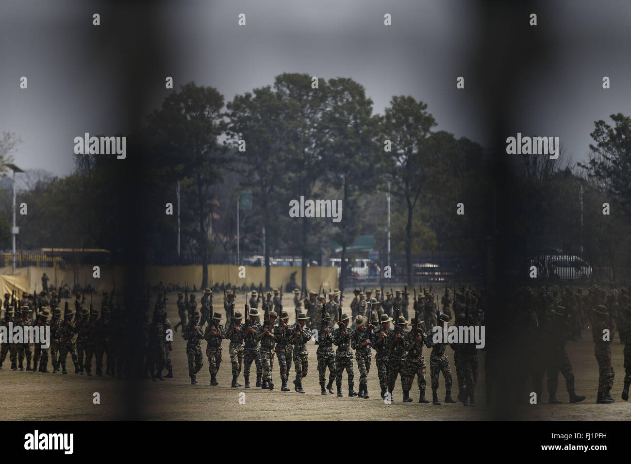 Nepalese army personnel hi-res stock photography and images - Alamy