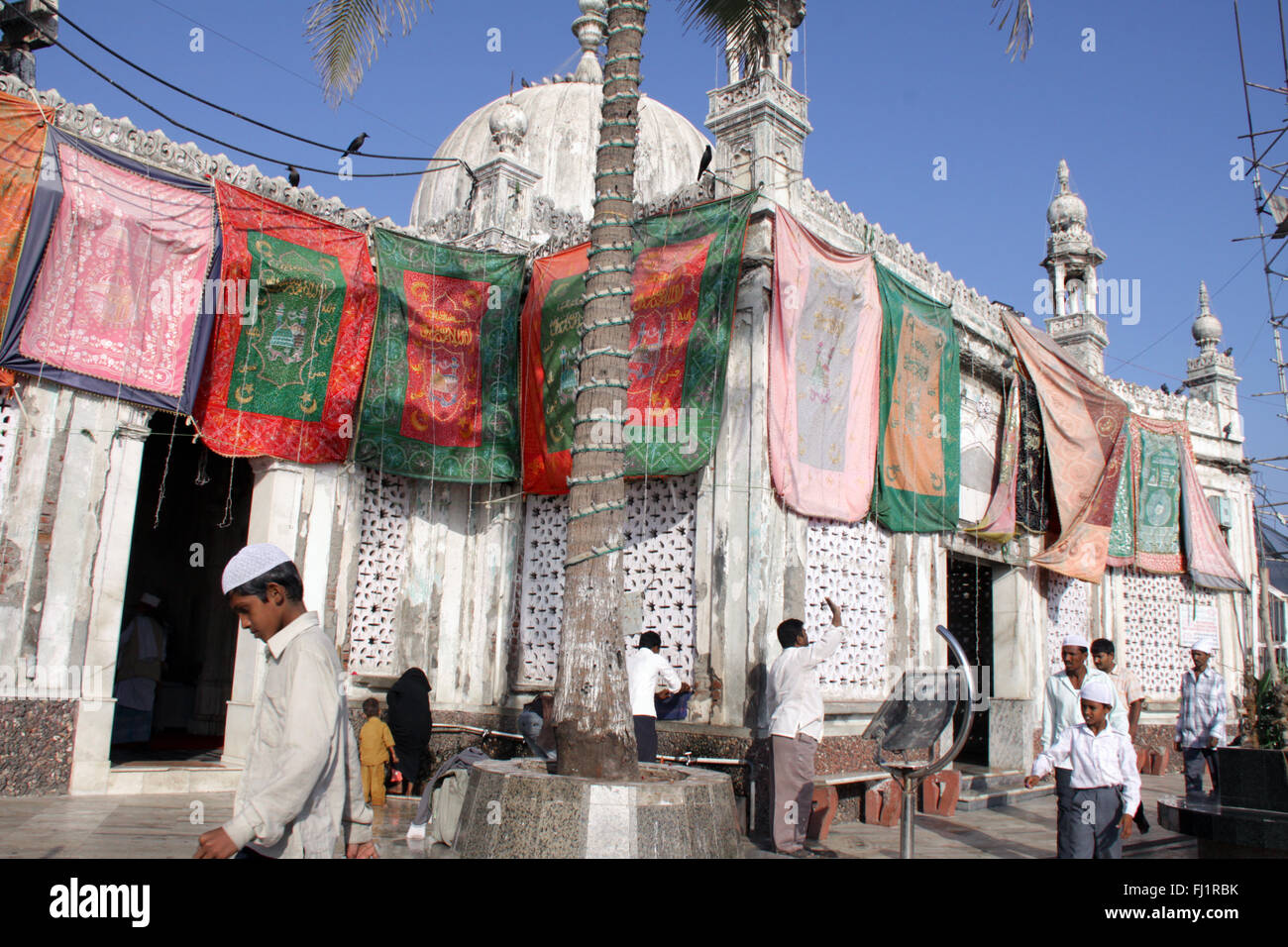 Haji ali hi-res stock photography and images - Alamy