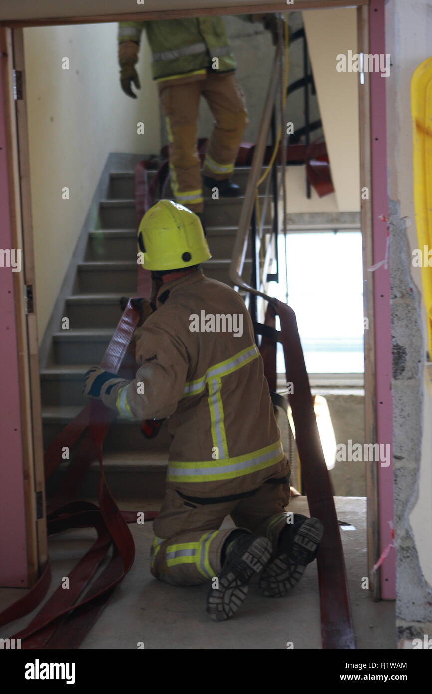 Saturday 26/02/2016 Five fire engines, around 25 firefighters and a ...