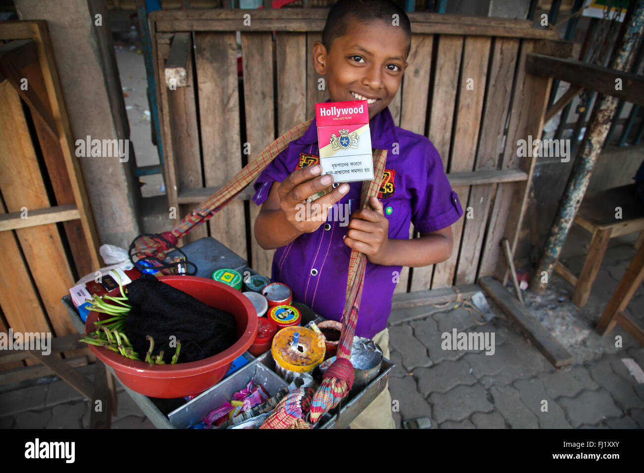 Child cigarettes asia hi-res stock photography and images - Alamy