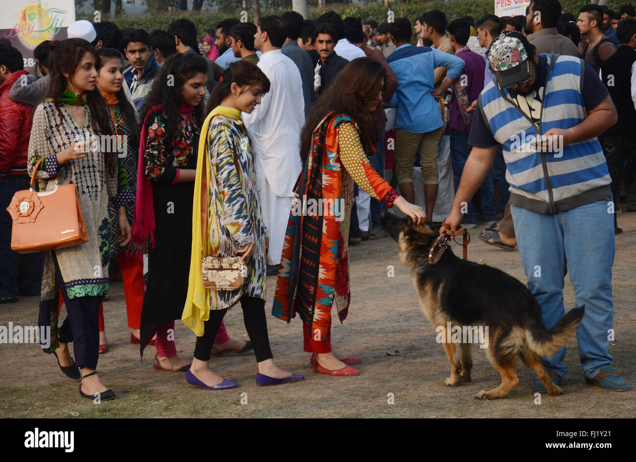 Pakistani People with their pets participating in Dog Show "Royal ...
